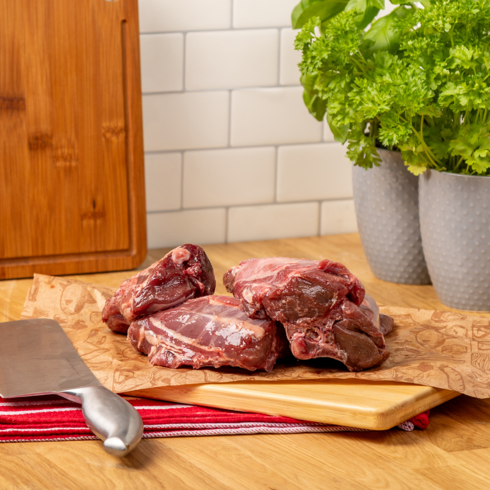 Raw Alpaca Ribs, Neck & Spine (1kg) – The Dogs Butcher