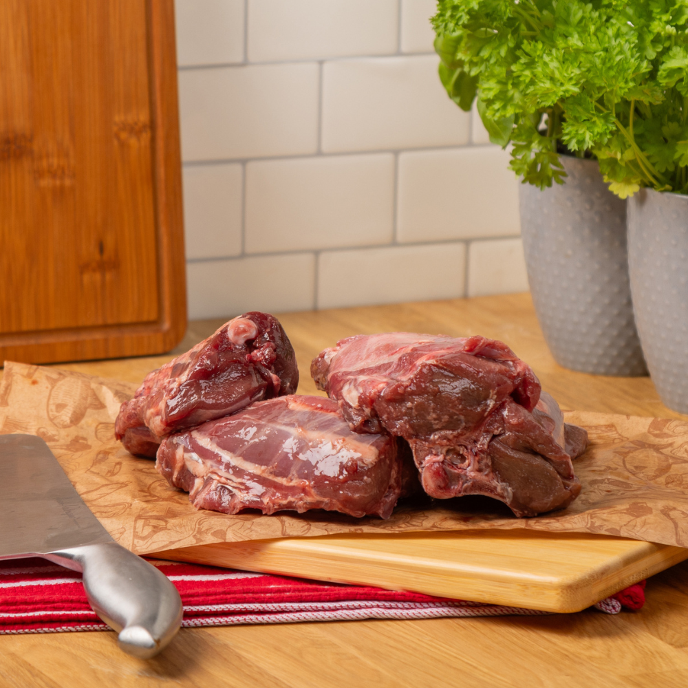 Muntjac Deer Meaty Raw Chop Bones (1kg) – THE DOGS BUTCHER B2C
